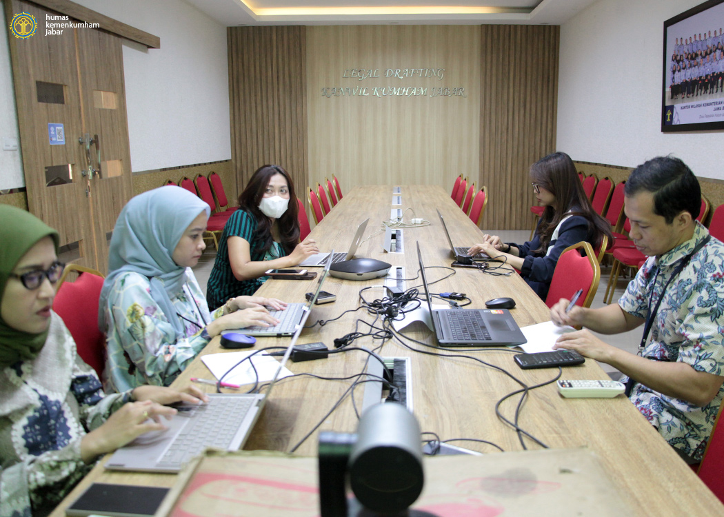 Kanwil Kemenkum Jabar Bersama Pemkab Bogor Harmonisasikan Bersama Raperda Mengenai ...